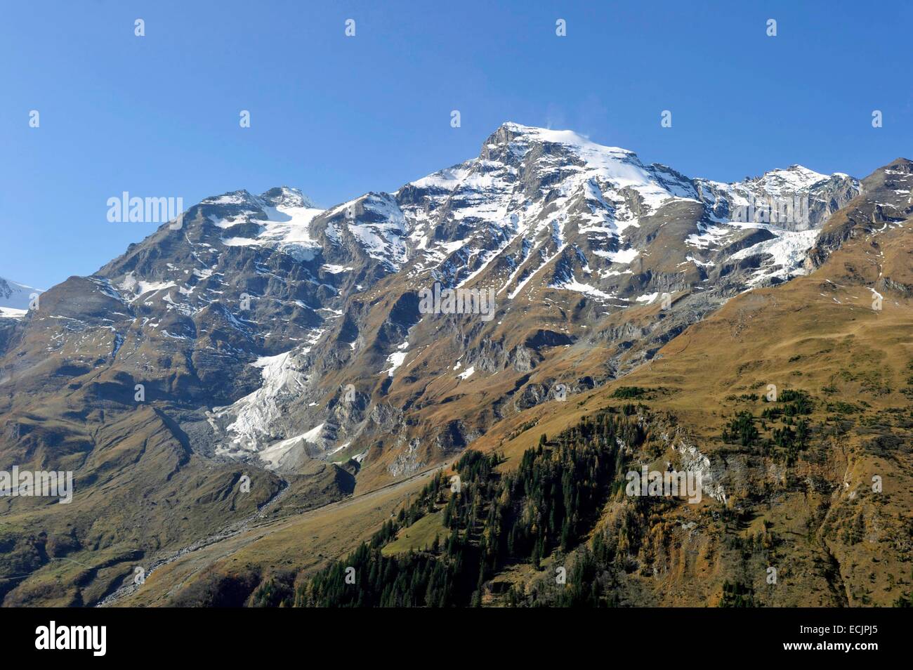 Austria, Salzburg Land, Carinthia, view on Grossglockner ...
