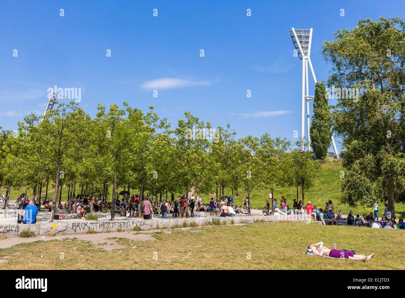 Park mauerpark hi-res stock photography and images - Alamy