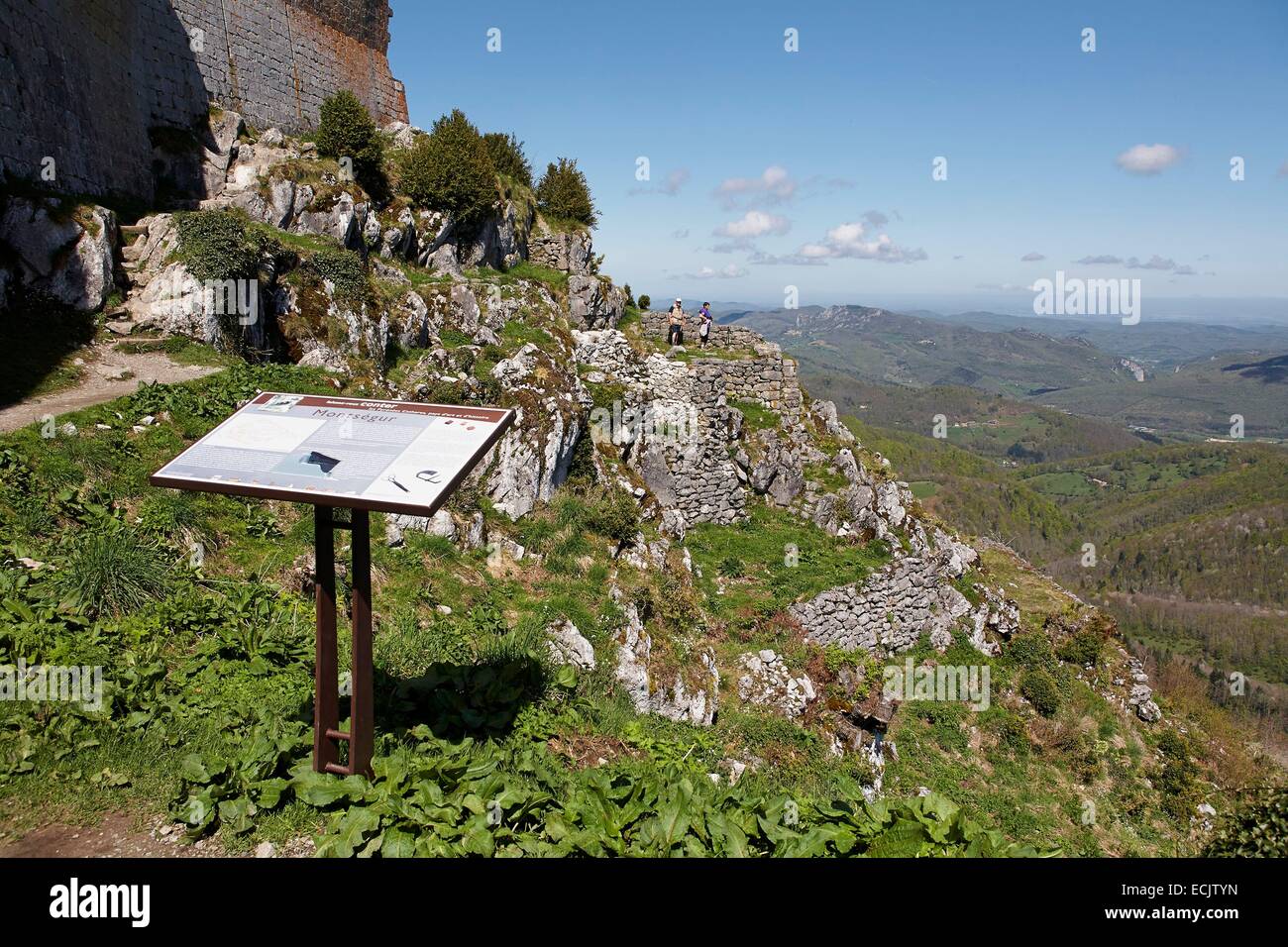 Chateau Montsegur High Resolution Stock Photography and Images - Alamy