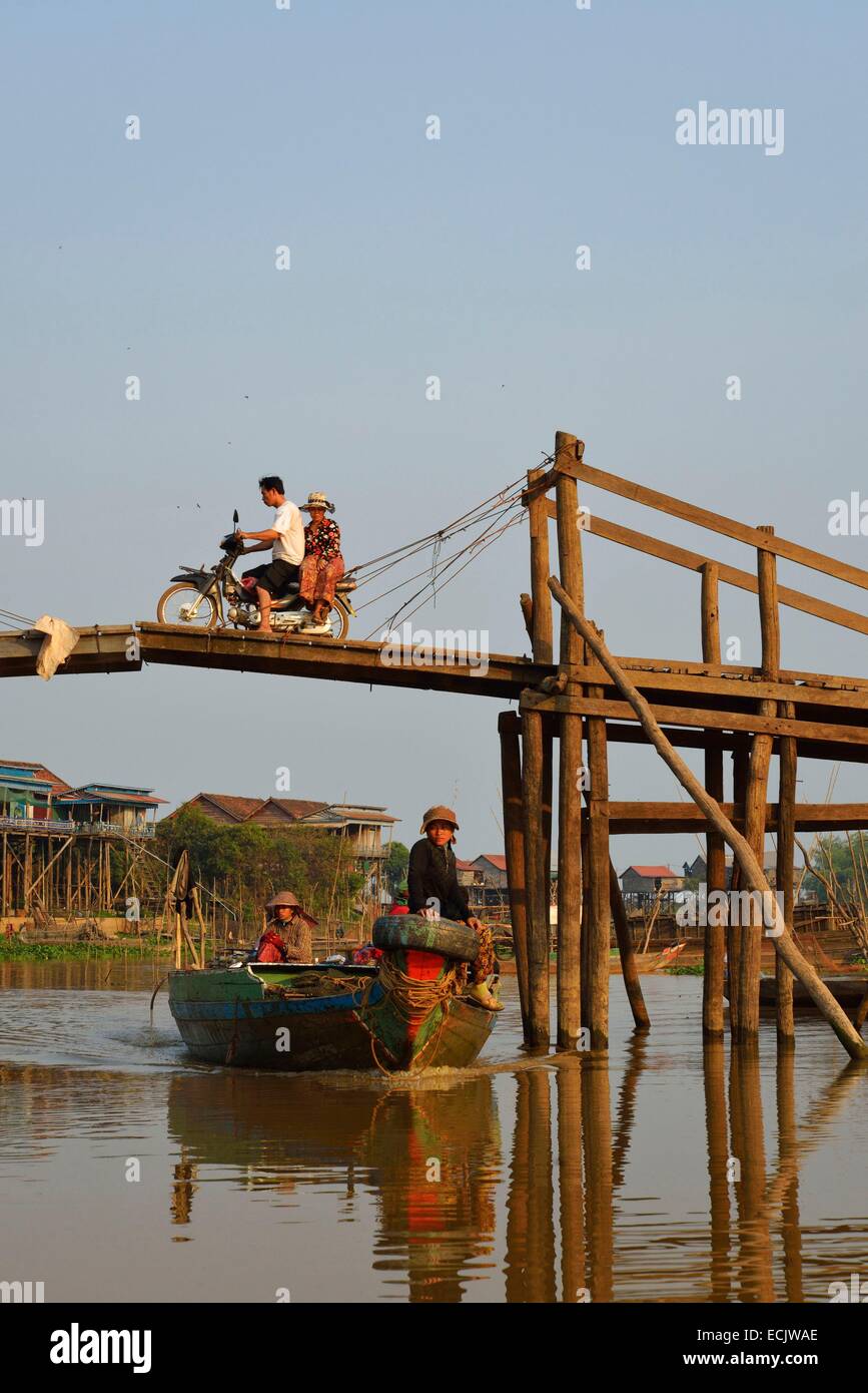 Stilt bridge hi-res stock photography and images - Alamy