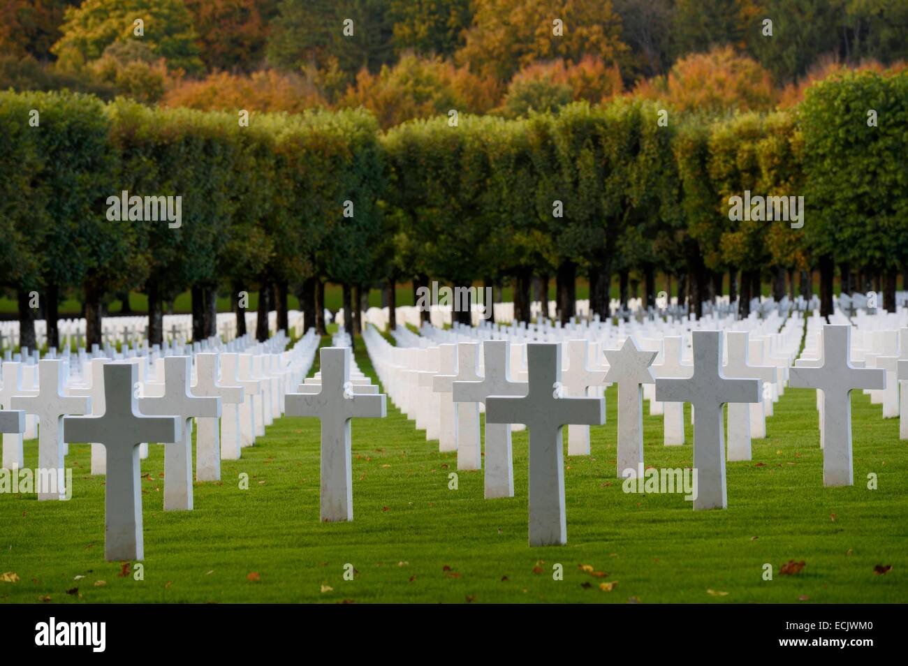 World war i cemetery hi-res stock photography and images - Alamy