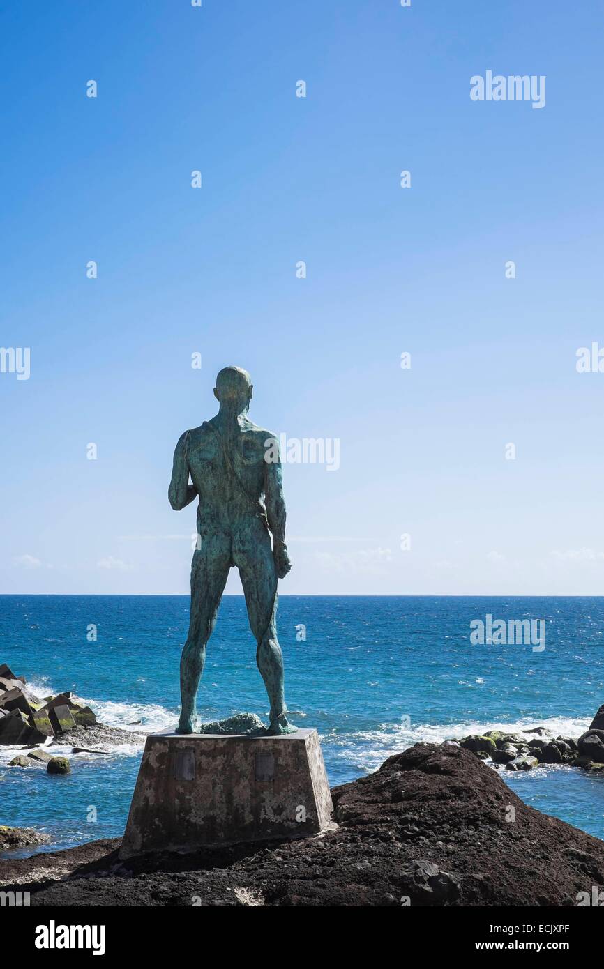 Portugal, Madeira island, Paul do Mar, the statue O Homem do Mar in the ...