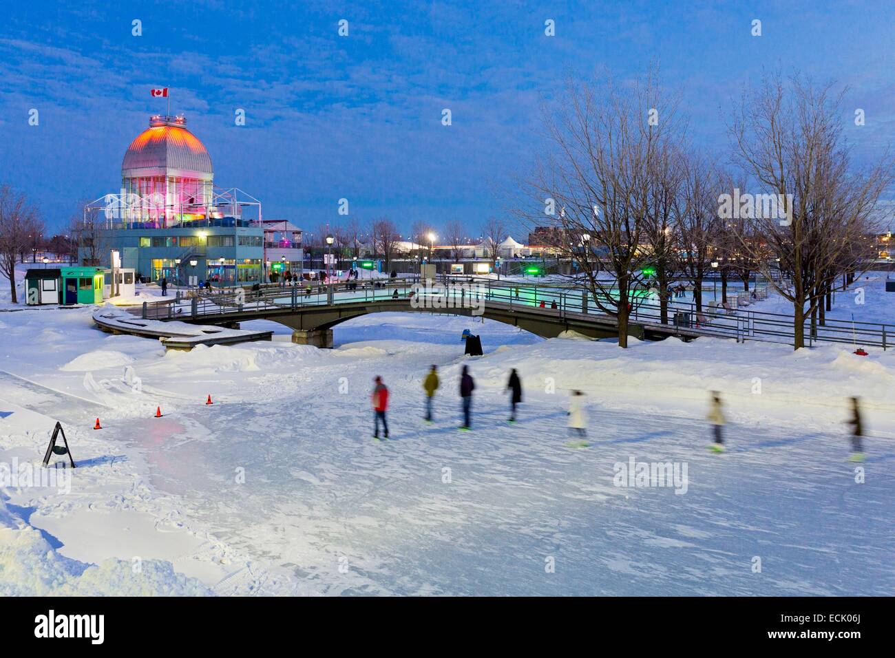 Montreal winter hi-res stock photography and images - Alamy