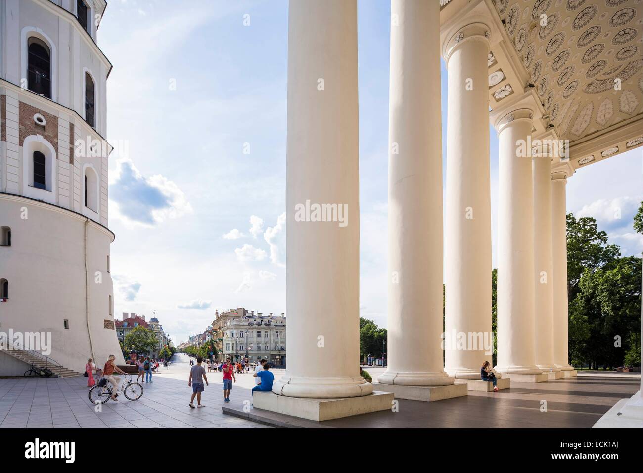 The facade and the front colonnade of the cathedral hi-res stock ...