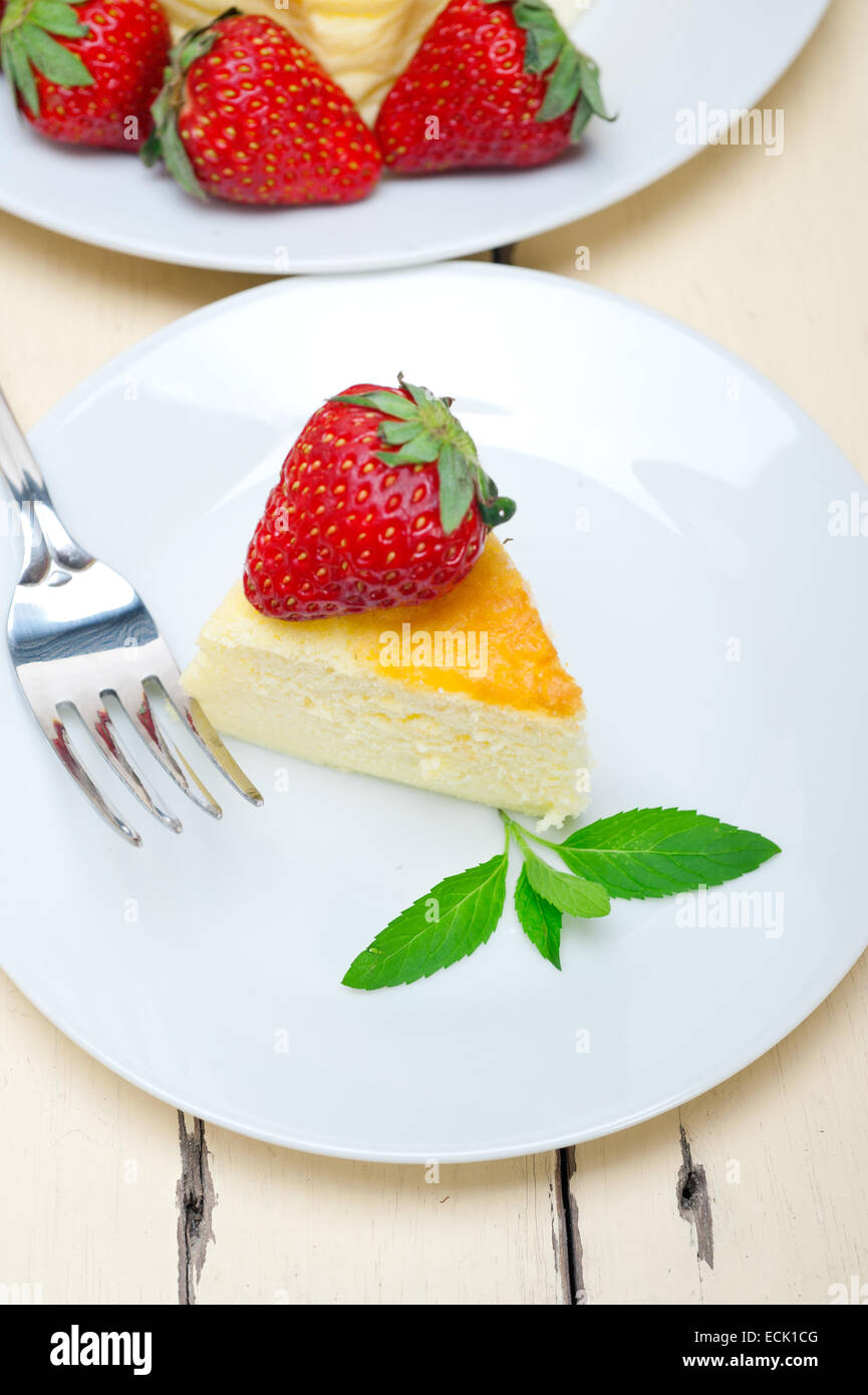 heart shaped cheesecake with strawberryes ideal cake for valentine day ...