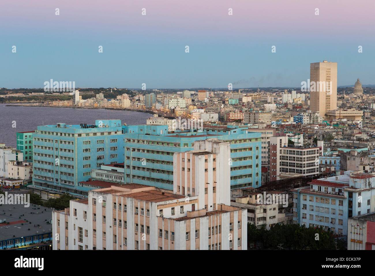 Cuba, La Habana, panorama over the bay of La habana and the Malecon at ...