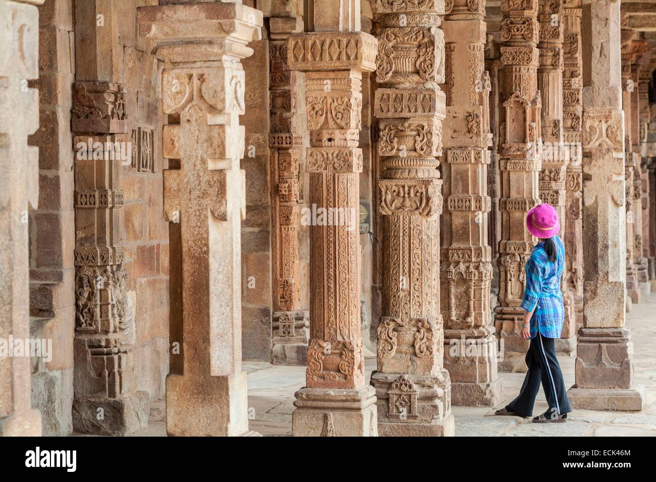 Quwwat ul islam mosque delhi hi-res stock photography and images - Alamy