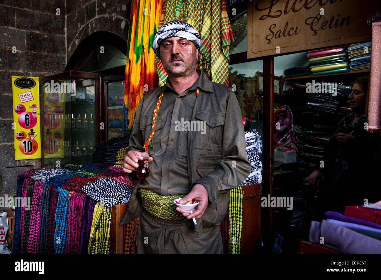 Hani people tea hi-res stock photography and images - Alamy