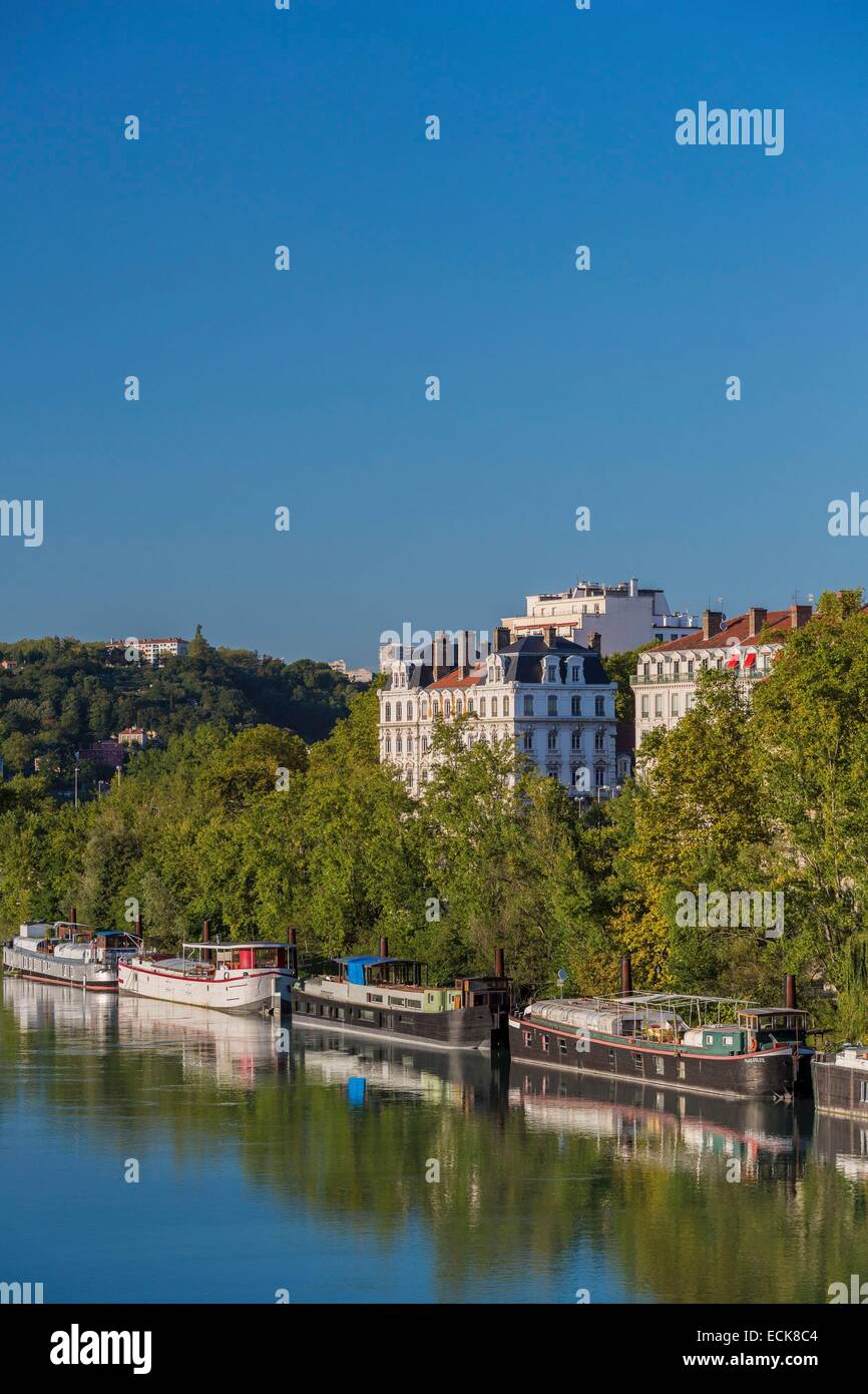 Banks of the rhone hi-res stock photography and images - Alamy