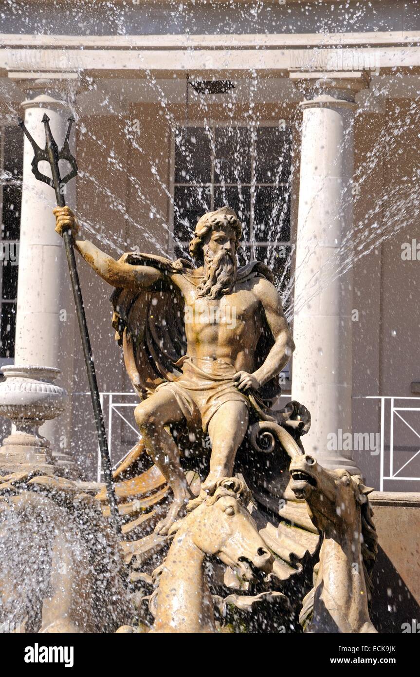 Neptune fountain outside the Municipal offices along the Promenade ...