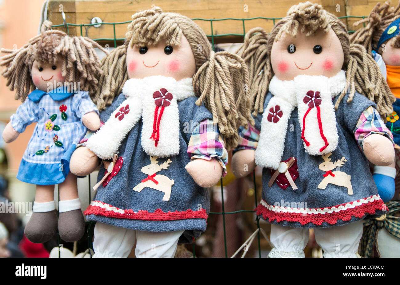 Cloth dolls hi-res stock photography and images - Alamy