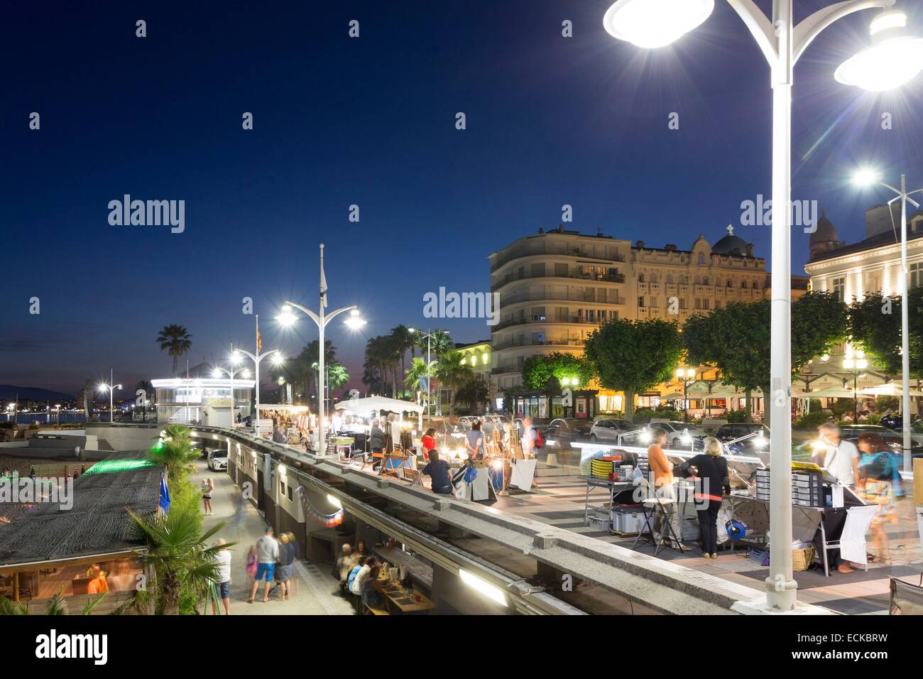 France, Var, Saint Raphael, beach of Veillat, seasonal night market on ...