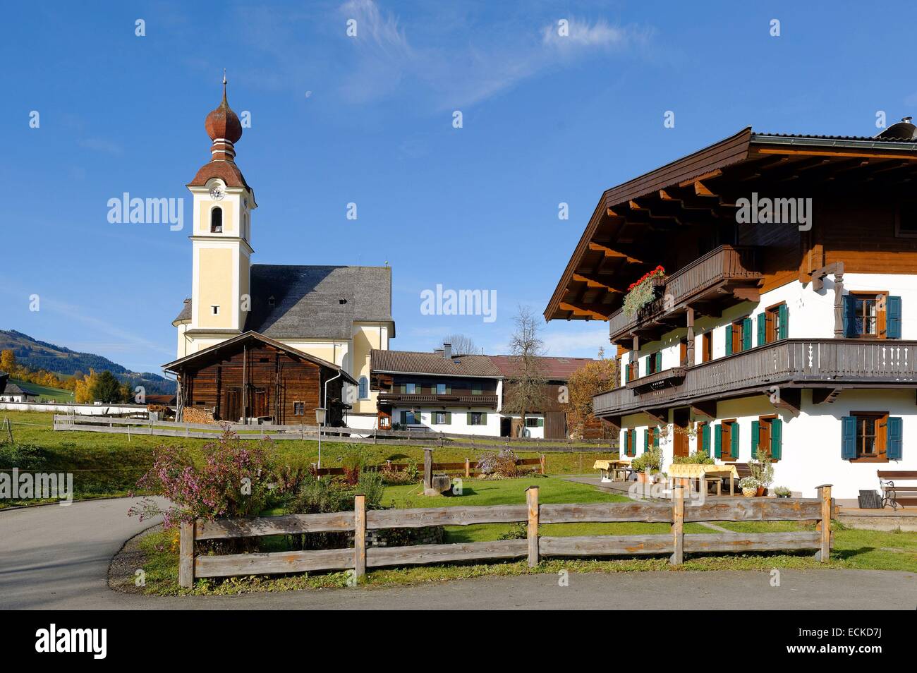 Austria, Tyrol, Going am Wilder Kaiser, Alpine scenery and cottage ...