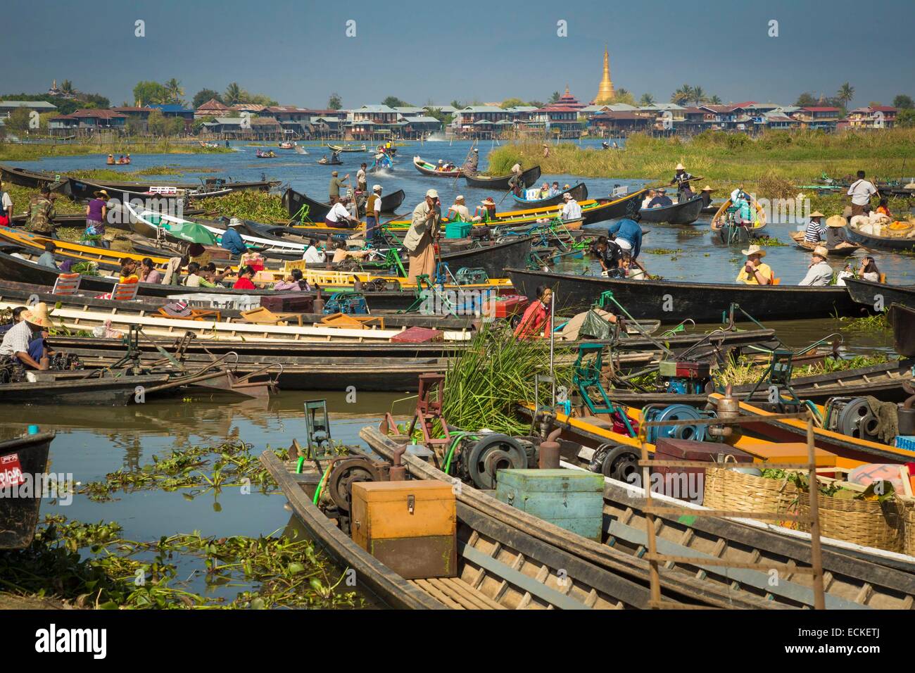 Fiveday market hi-res stock photography and images - Alamy