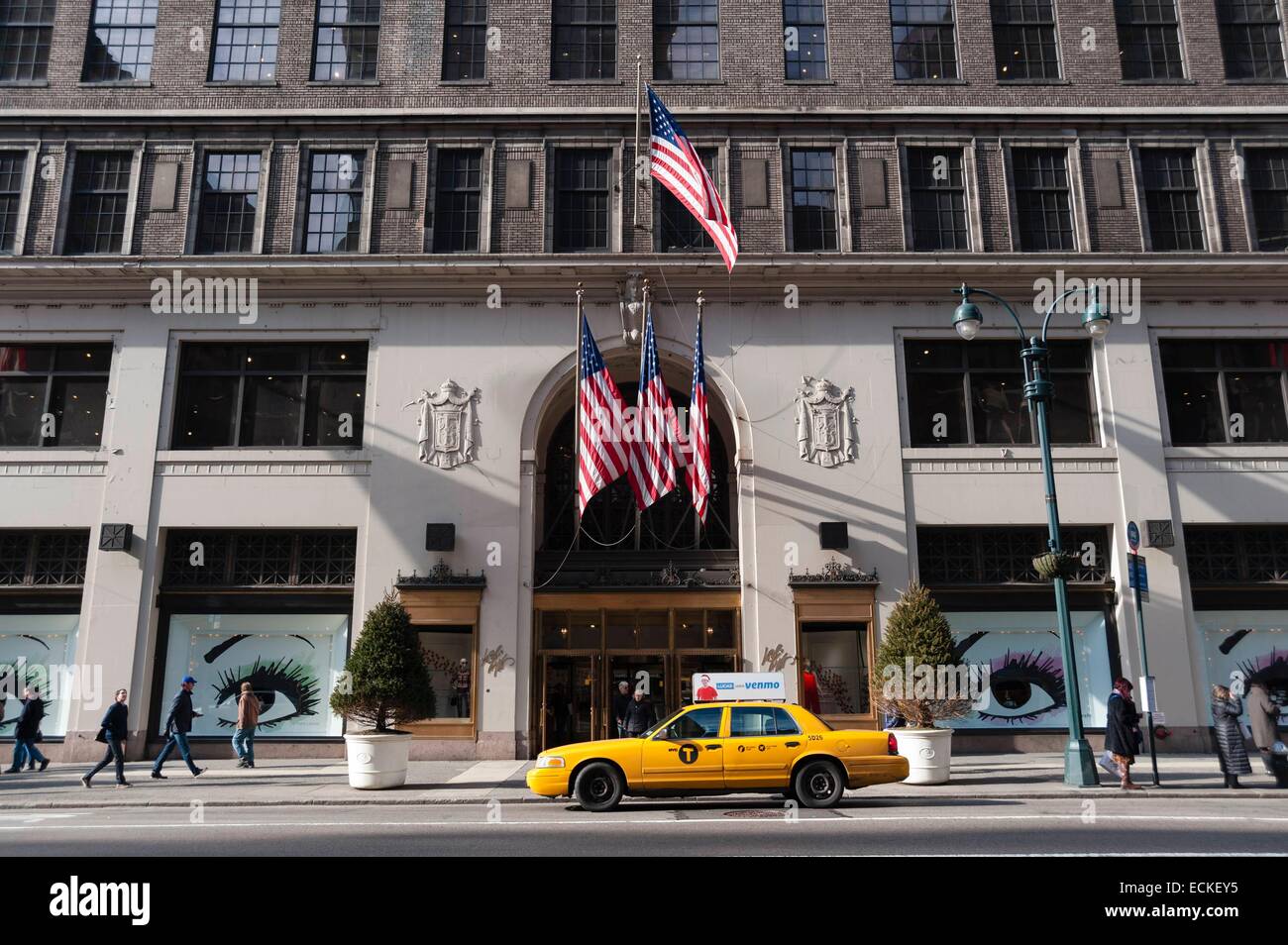 Lord and taylor department store hi-res stock photography and images ...