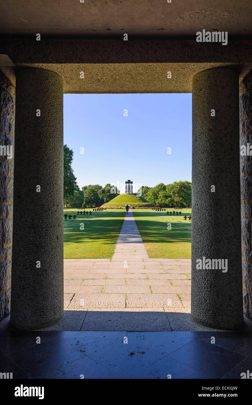 The german world war ii cemetery hi-res stock photography and images ...