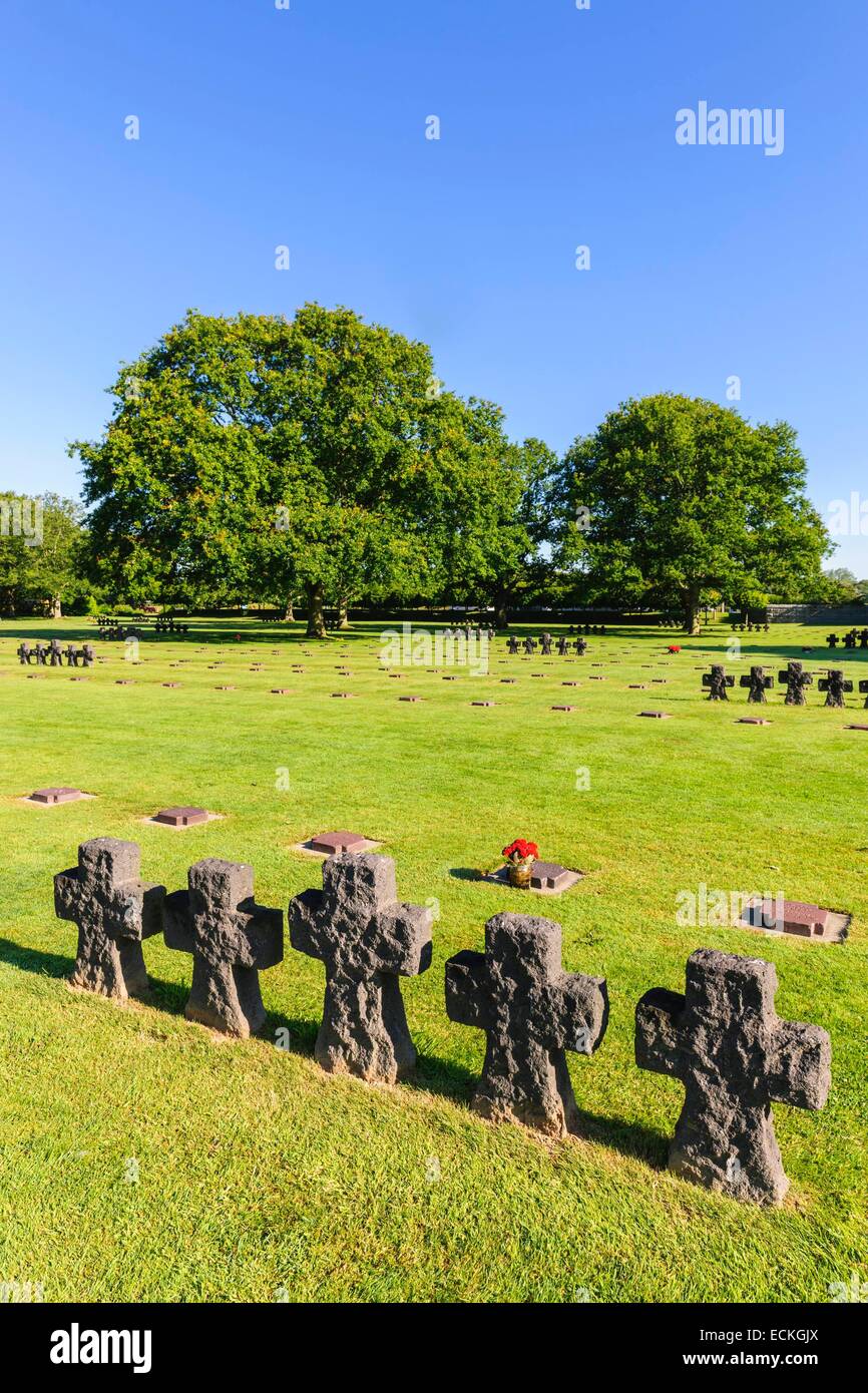 The german world war ii cemetery hi-res stock photography and images ...