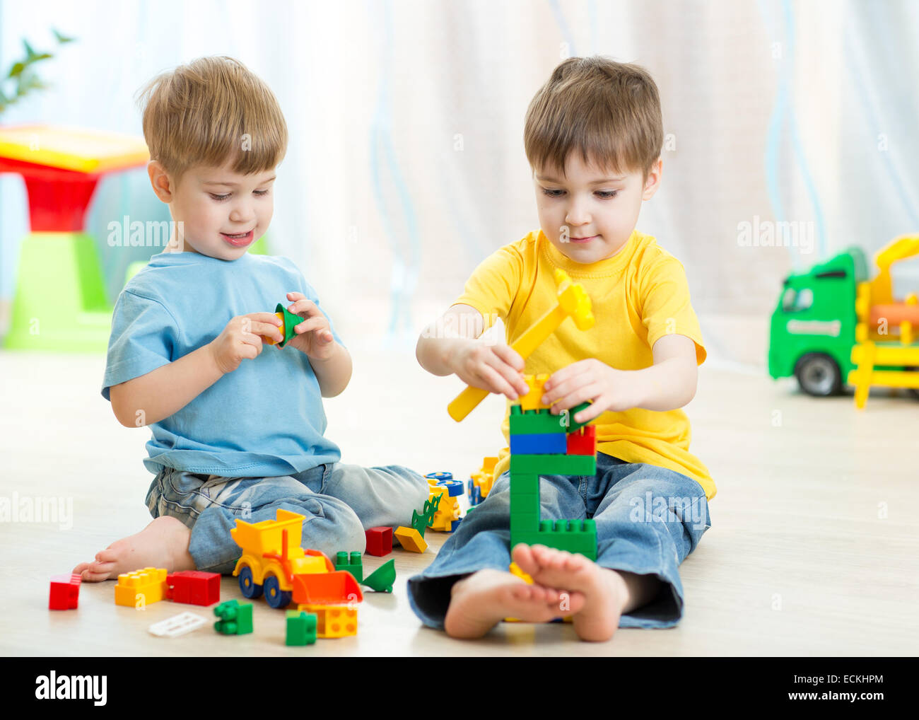 Toddlers playing hi-res stock photography and images - Alamy