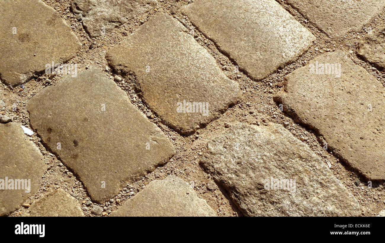 Cobblestone footpath hi-res stock photography and images - Alamy