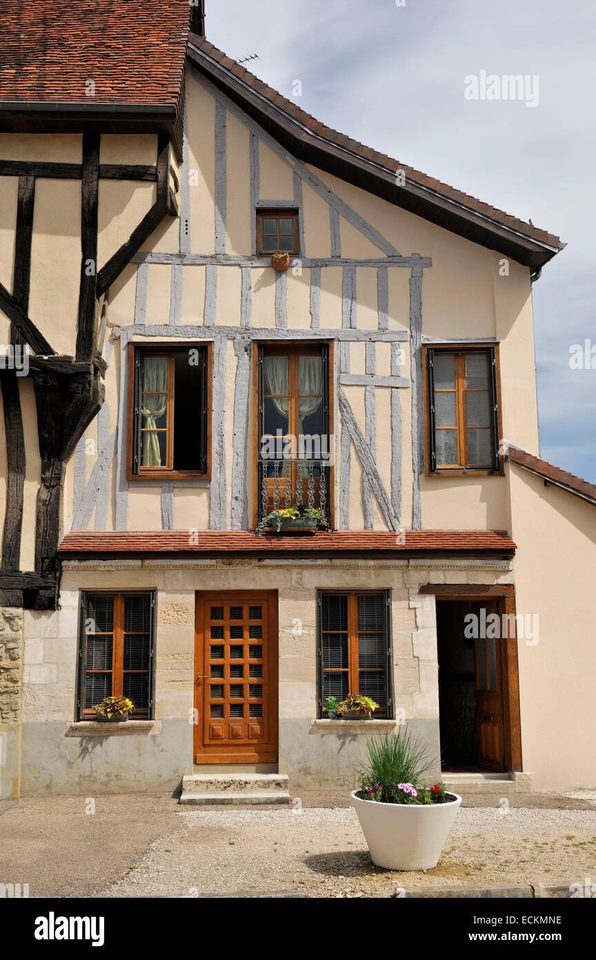 Chaource hi-res stock photography and images - Alamy