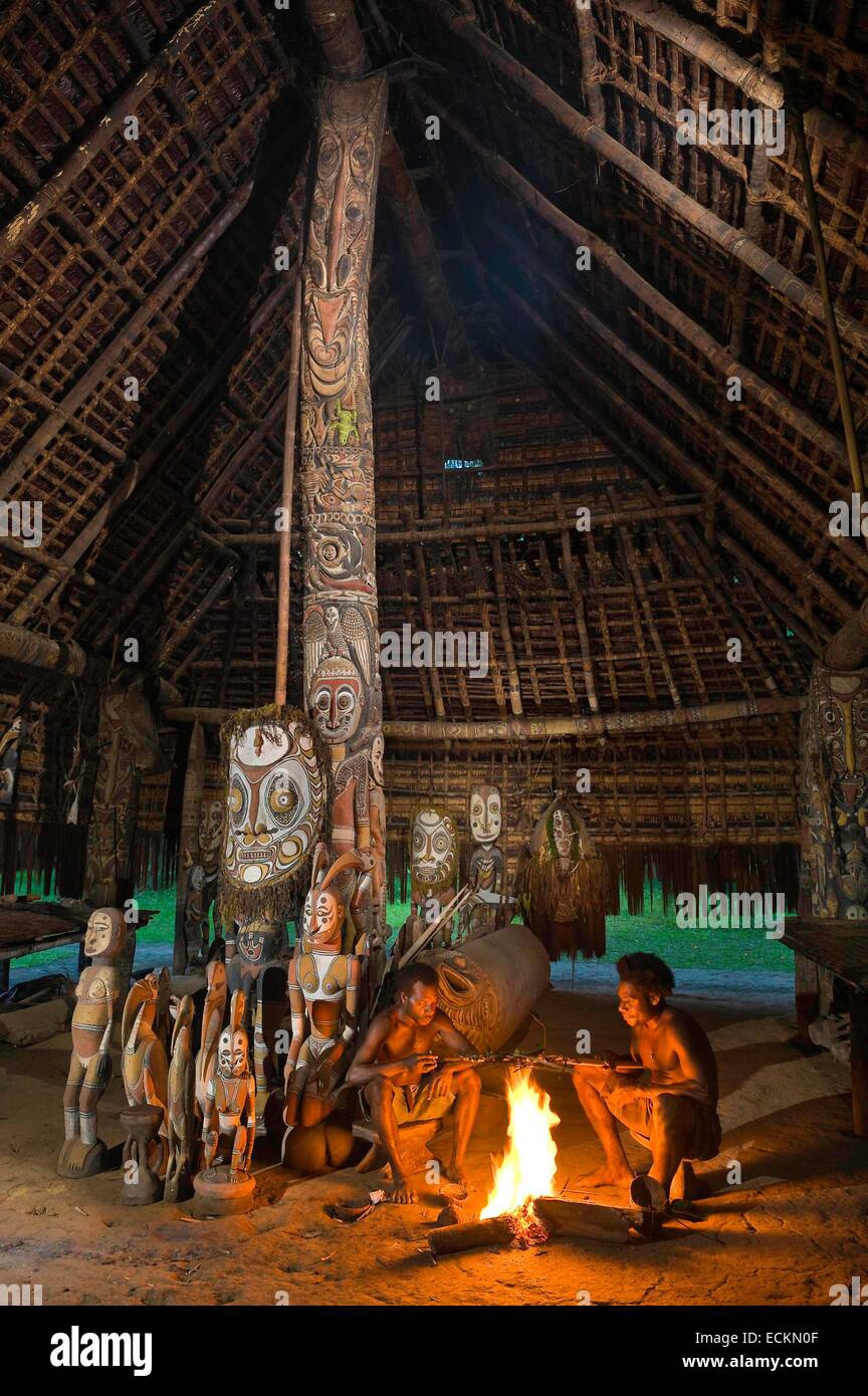 Papua New Guinea, East Sepik province, Sepik river region, Yamok ...