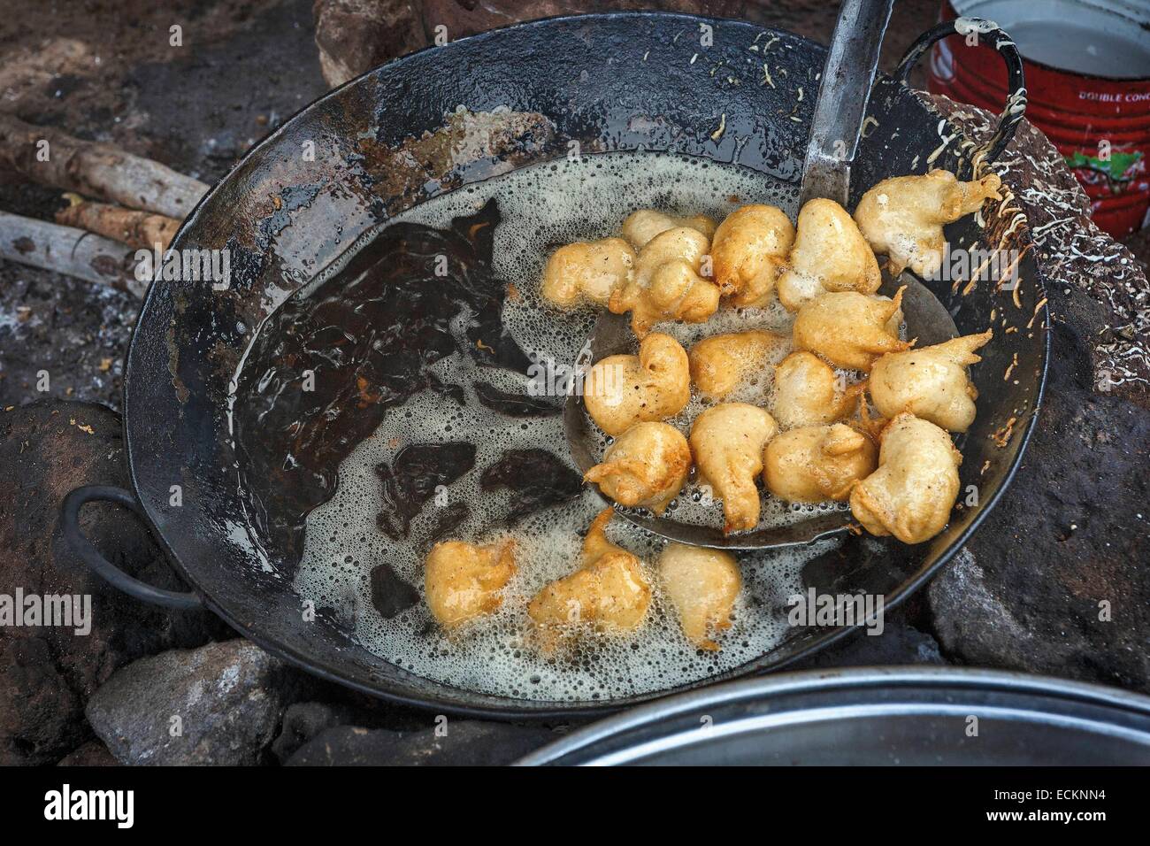 Burkina Faso, Bobo Dioulasso, Toussiana, donuts fries in oil homemade ...