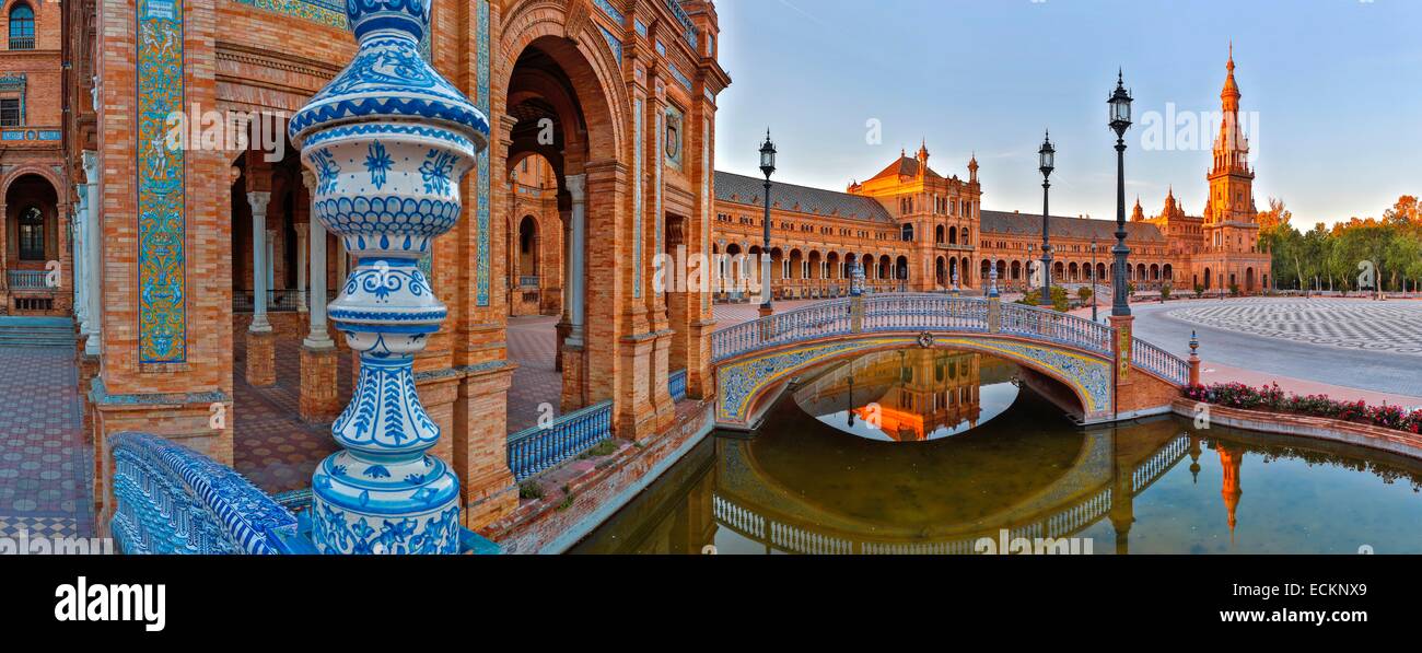 Spain, Andalusia, Seville, Place of Spain, main building of the ...