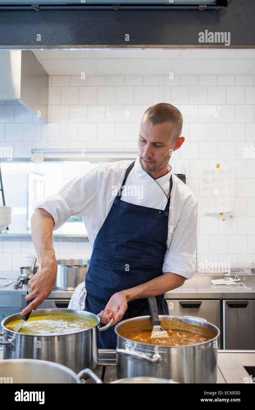 Kitchens restaurant hi-res stock photography and images - Alamy