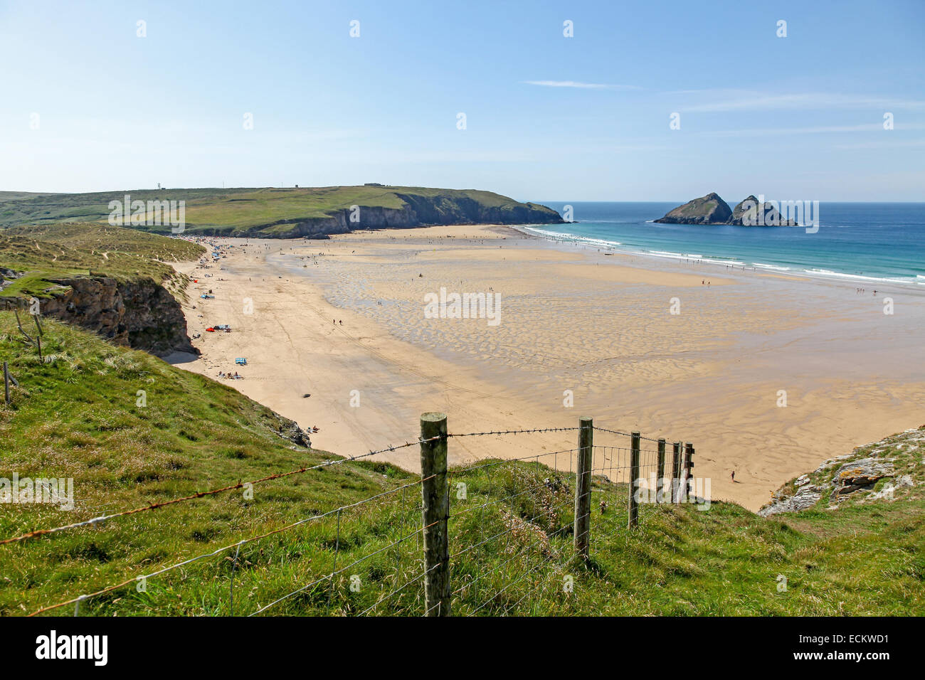 The wide expanse of the beach at Holywell Bay, Cornwall, West Country ...