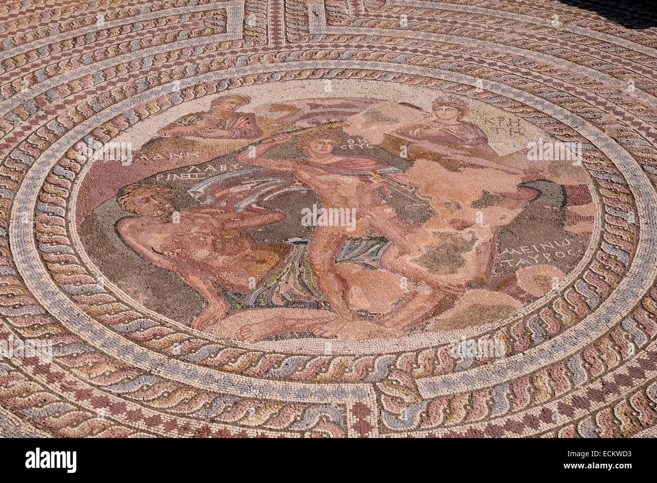 Theseus and the minotaur greek myth hi-res stock photography and images ...