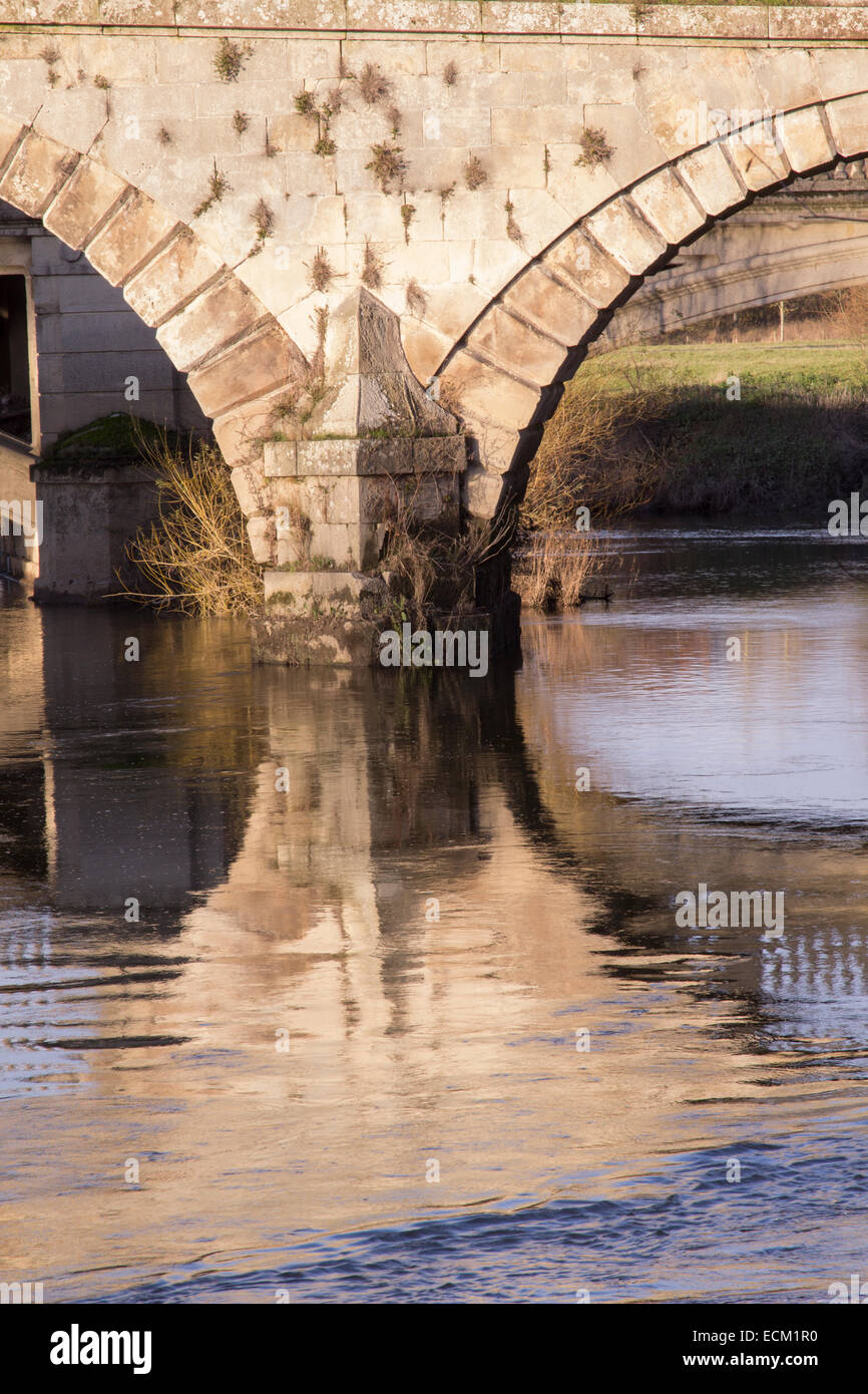Old Atcham Bridge High Resolution Stock Photography and Images - Alamy