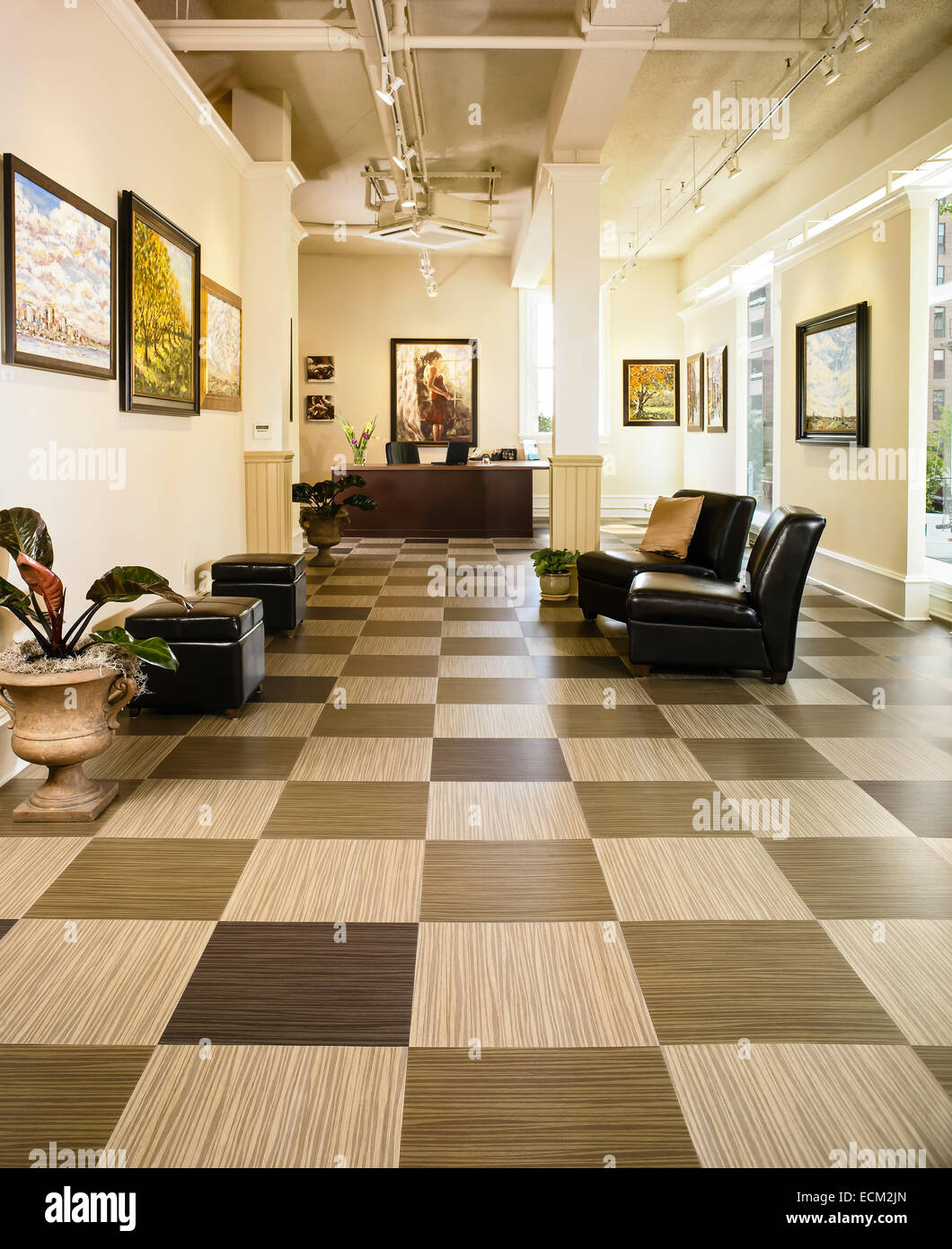Corporate reception areas hi-res stock photography and images - Alamy