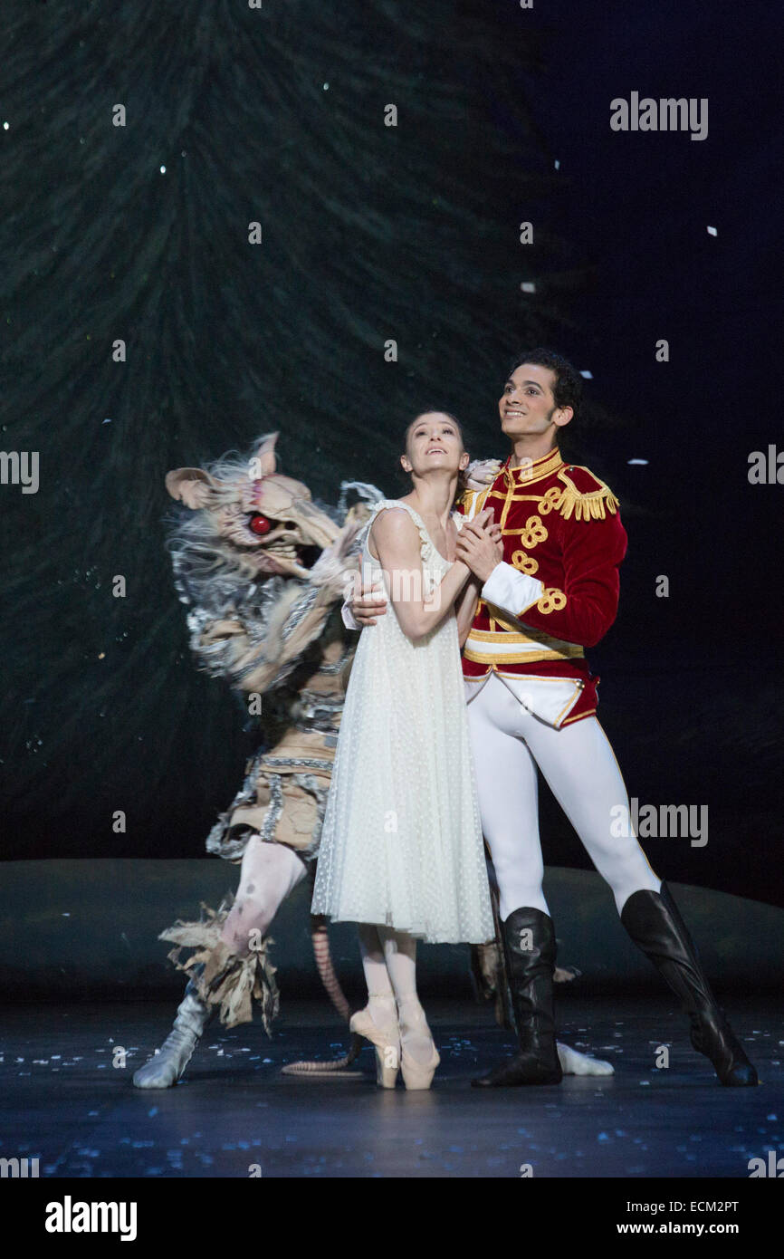 Mouse king the nutcracker ballet hi-res stock photography and images ...