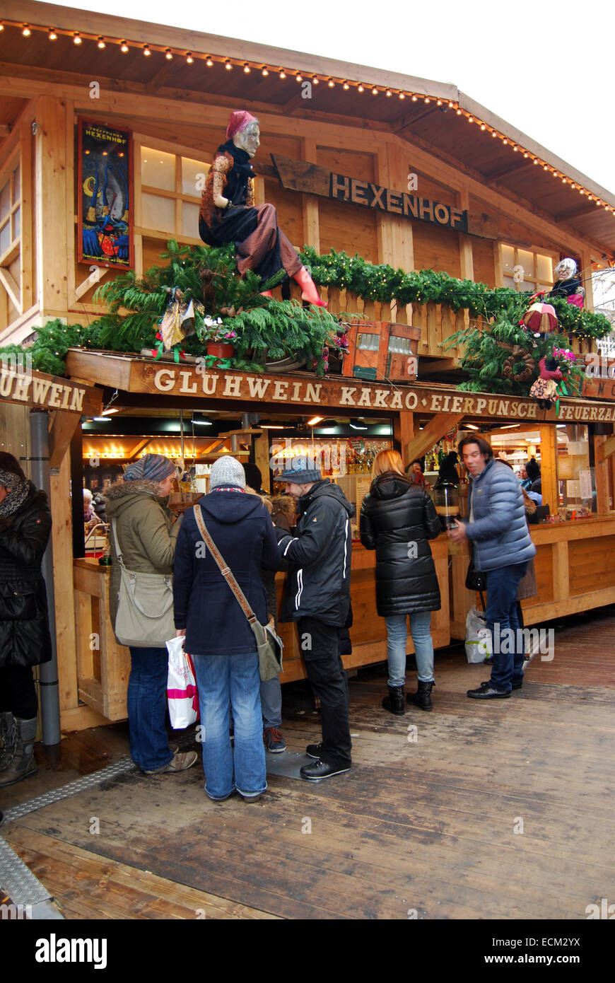 German christmas market takeaway hi-res stock photography and images ...