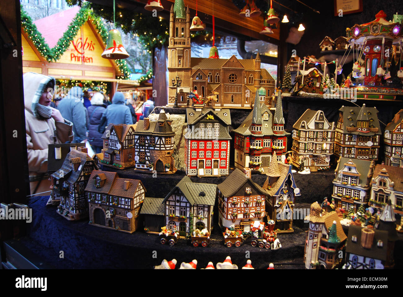 Christmas lights display in church hi-res stock photography and images ...