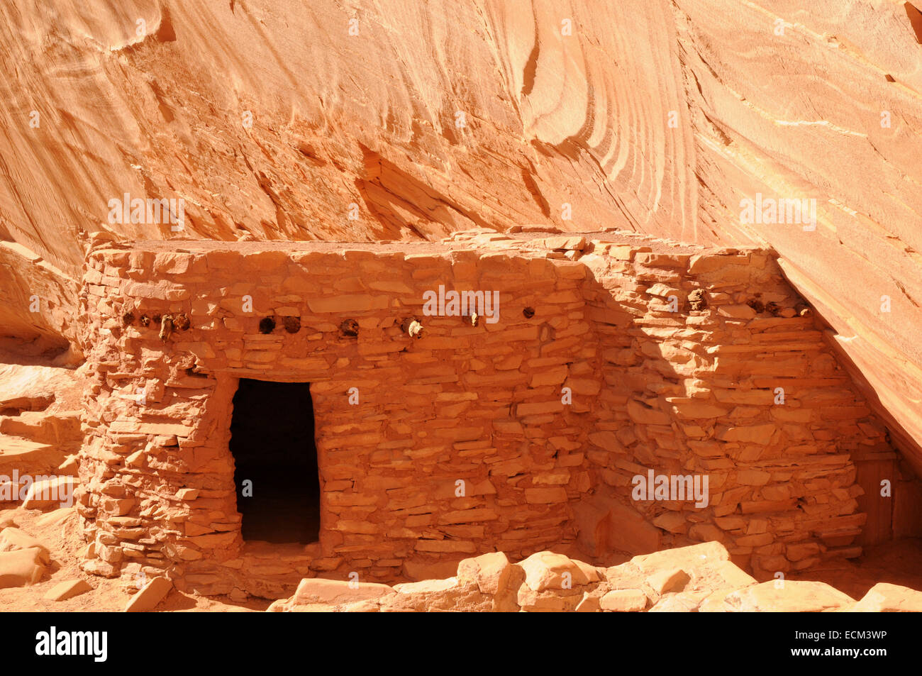 Cliff dwelling native americans hi-res stock photography and images - Alamy