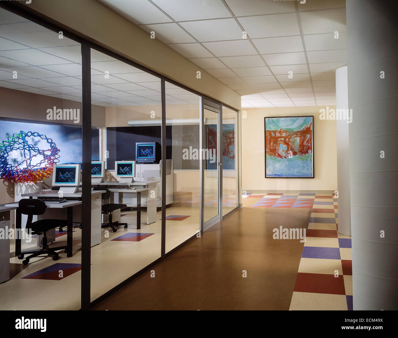 Amish people and technology hi-res stock photography and images - Alamy