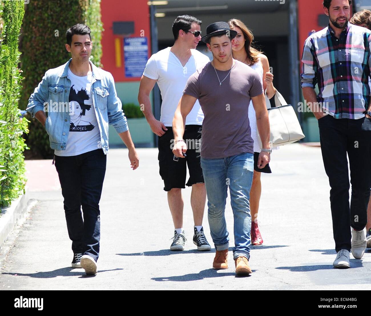 Nick Jonas and Joe Jonas spotted with friends on Sunset Boulevard ...