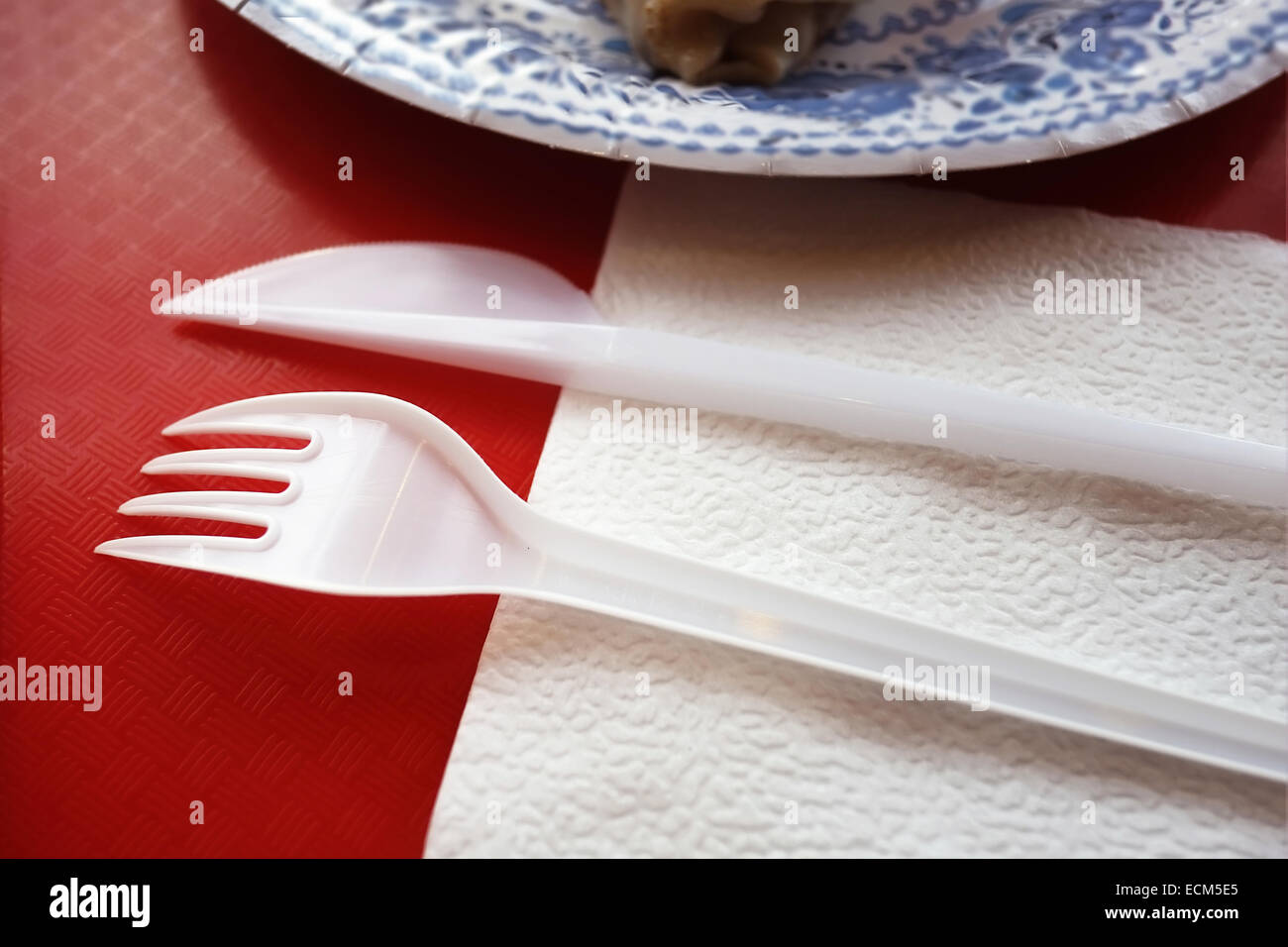 Disposable Dish Ware Stock Photo - Alamy