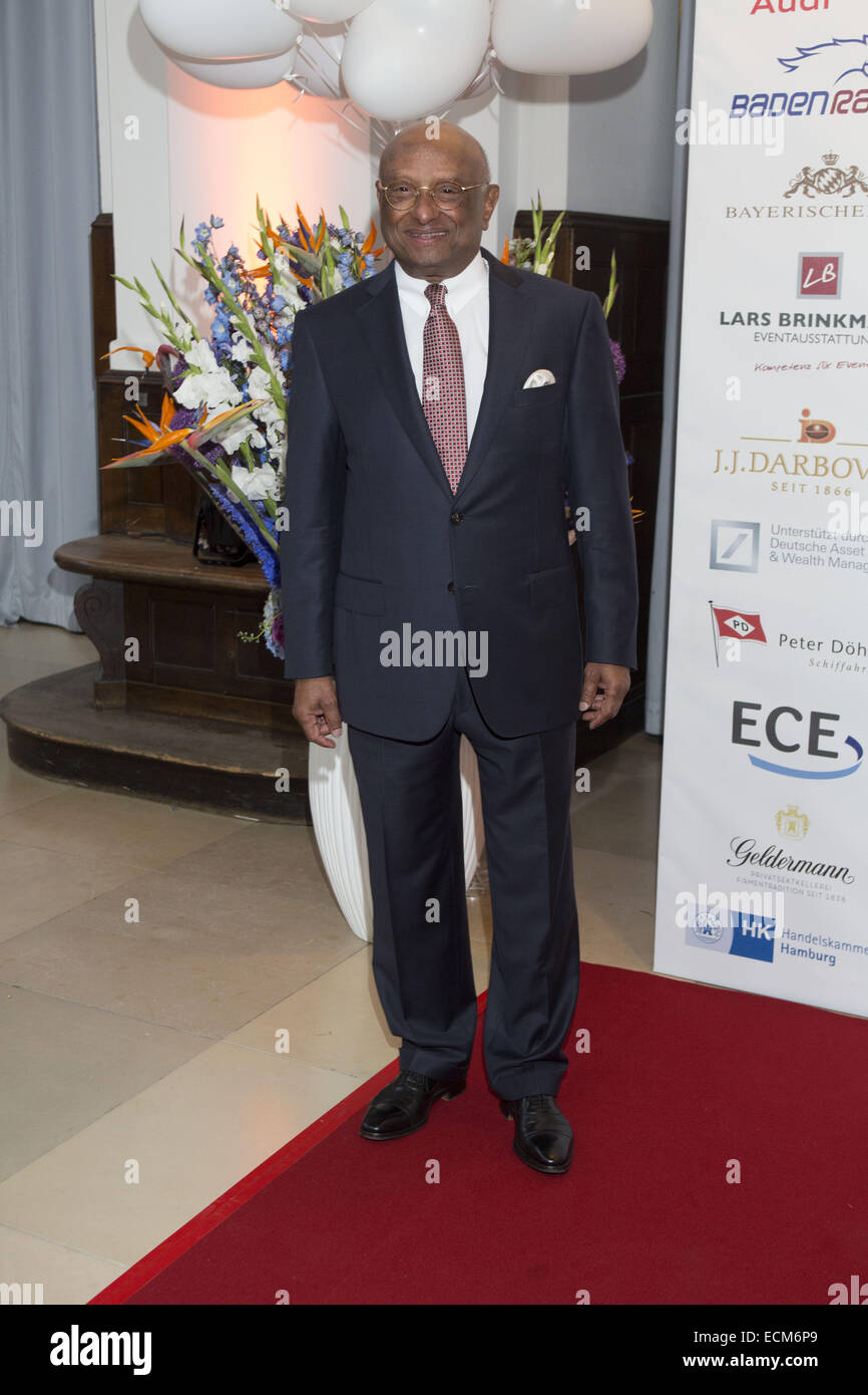 Charity gala Das Herz im Zentrum at Hamburg's Chamber Of Commerce ...