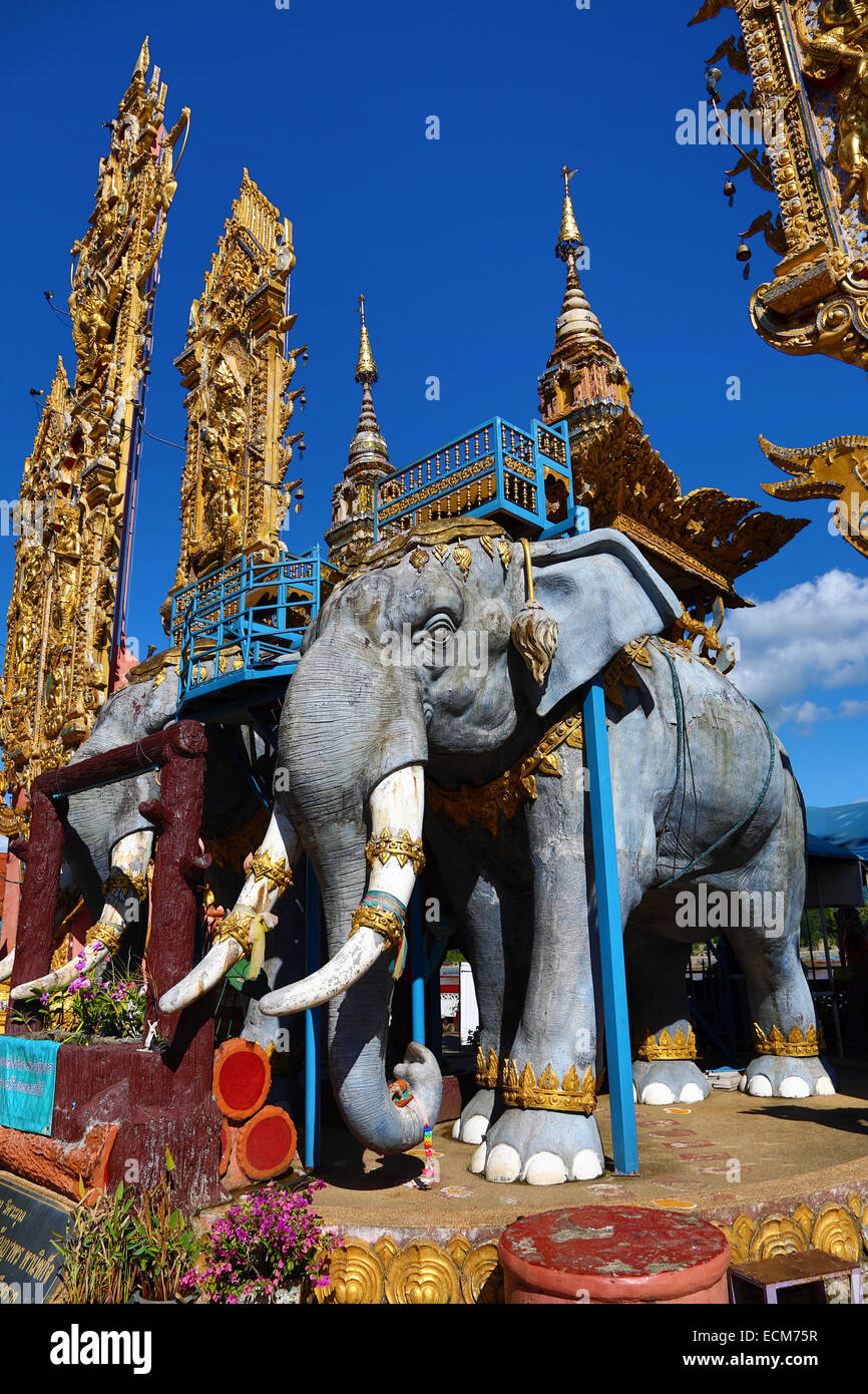 The Golden Triangle where Thailand, Myanmar and Laos borders meet ...