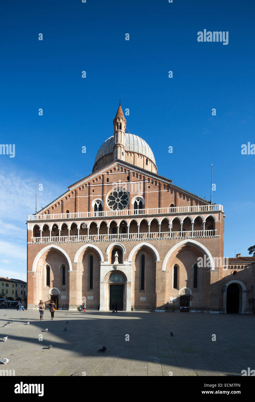 entrance facade of Basilica of Saint Anthony of Padua, Piazza del Santo ...