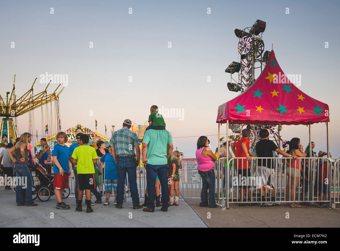 Carnival rides line hi-res stock photography and images - Alamy