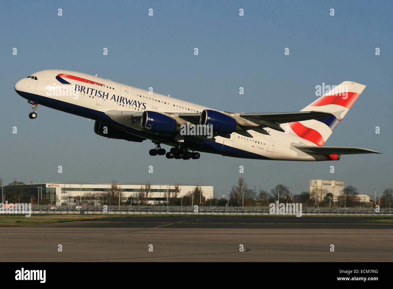 Ba airbus a380 hi-res stock photography and images - Alamy