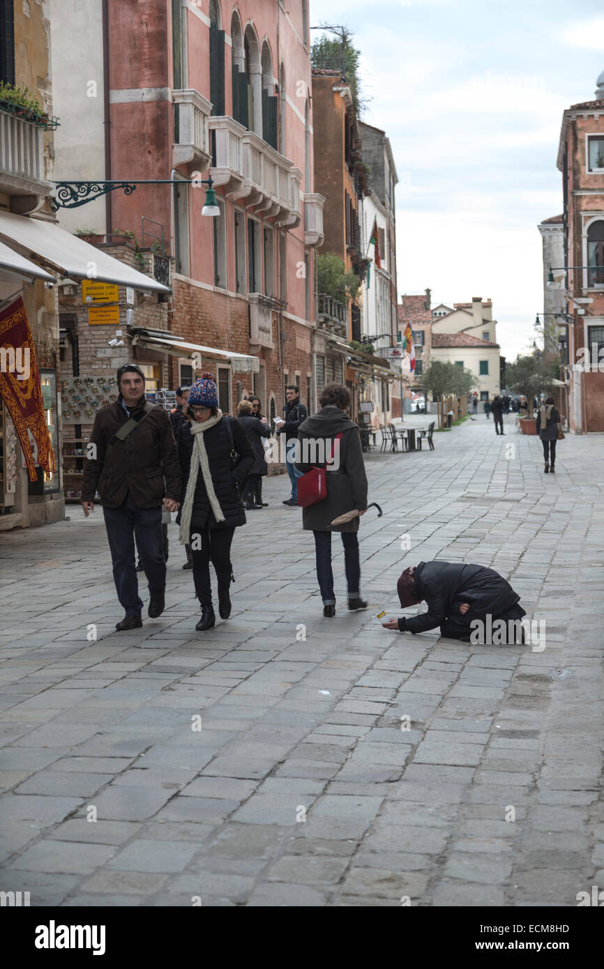 Poverty in italy hi-res stock photography and images - Alamy