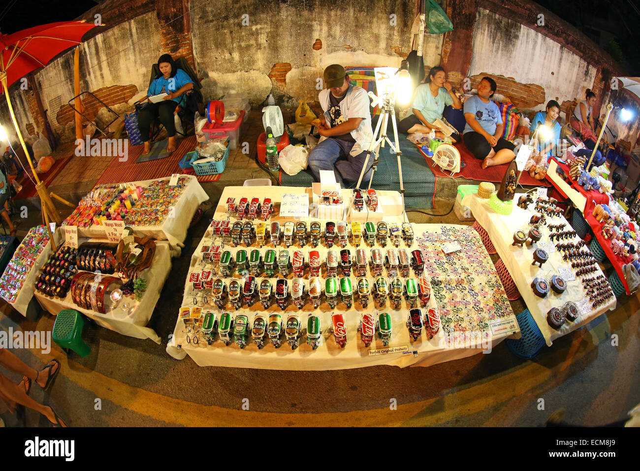 Night street market hi-res stock photography and images - Alamy