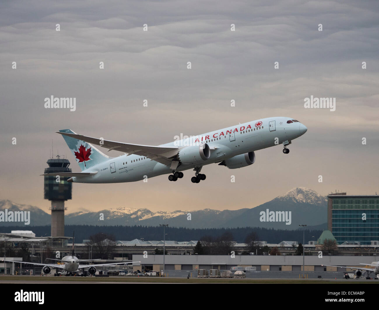 Air canada 787 dreamliner hi-res stock photography and images - Alamy