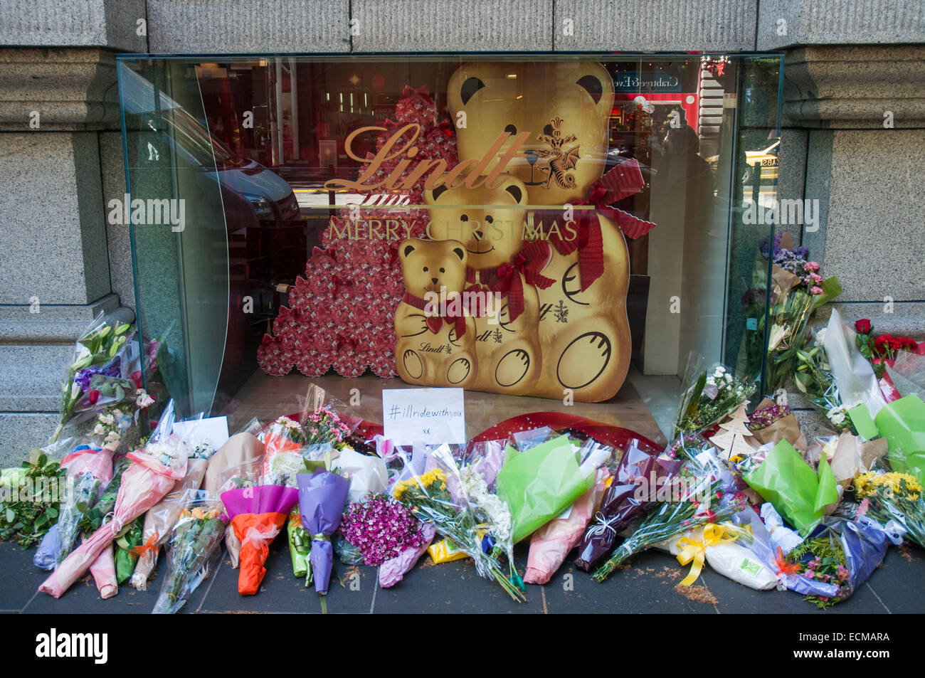 Lindt cafe sydney hi-res stock photography and images - Alamy