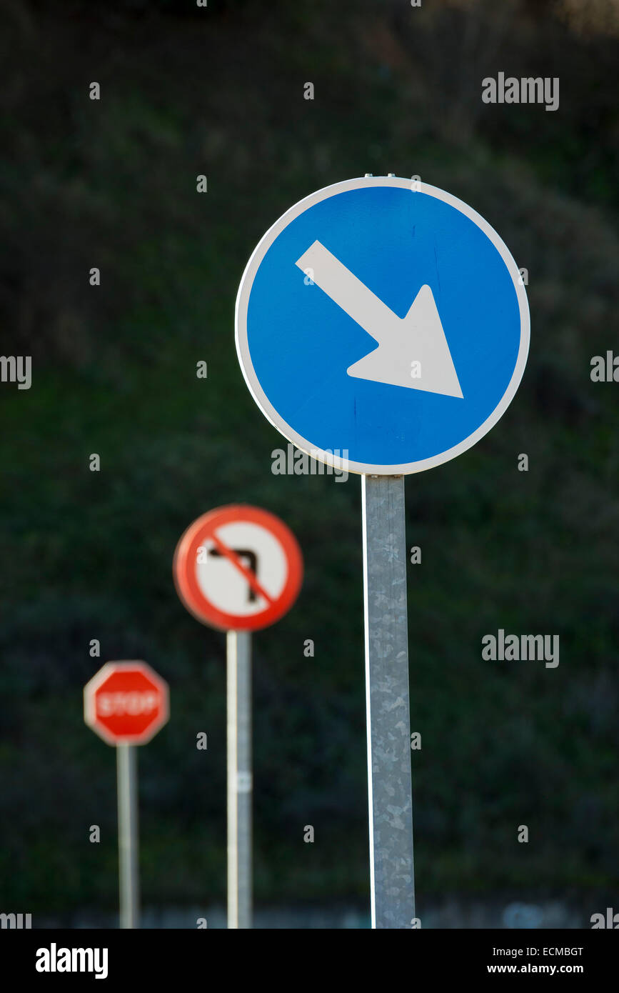 Blue traffic signs hi-res stock photography and images - Alamy