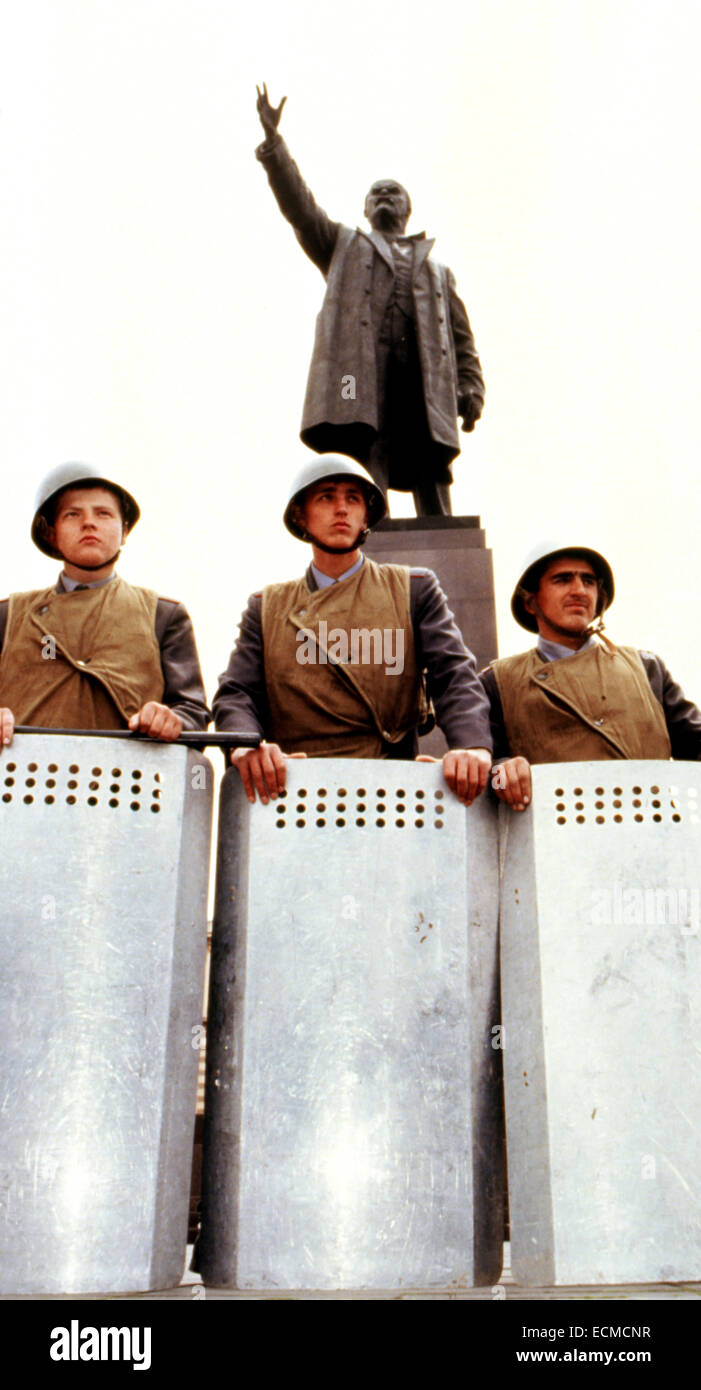 Encircle hi-res stock photography and images - Alamy